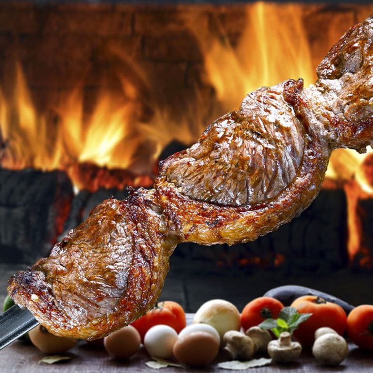 Novilho Churrascaria será administrada pela empresária Roberta Costa ...